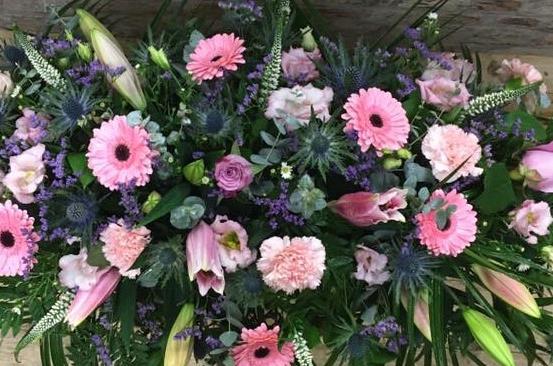 Queen of Scots - A Scottish Tribute Casket Spray